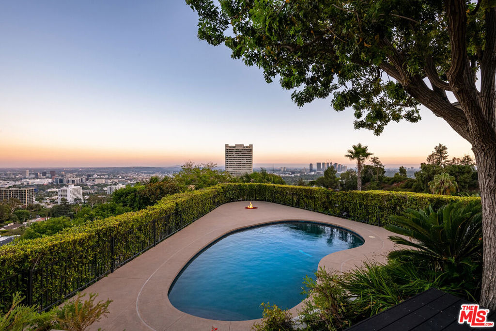 9279 Sierra Mar Drive, Los Angeles, CA 90069 | Fairre